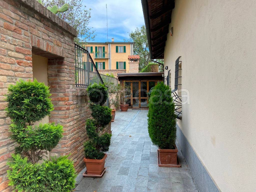 Villa in vendita a Fossano viale Giuseppe Mellano, 34