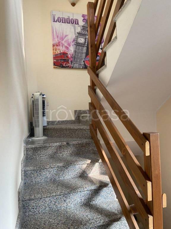 Casa Indipendente in vendita a Pallanzeno via Trogo