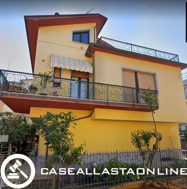 Appartamento all'asta a Falconara Marittima via Giovanni Boccaccio, 10