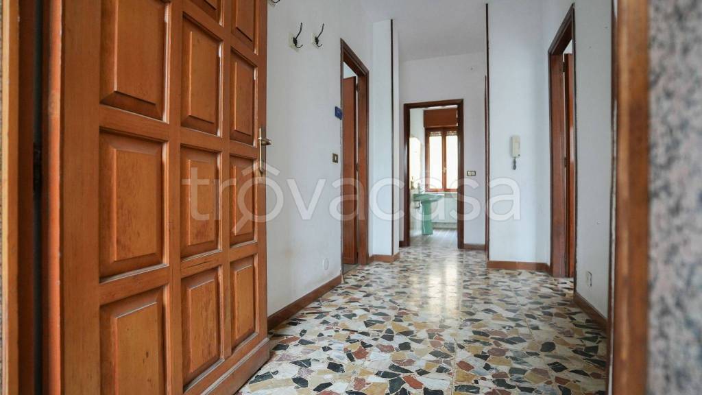 Villa Bifamiliare in in vendita da privato a Donnas via Roma, 182