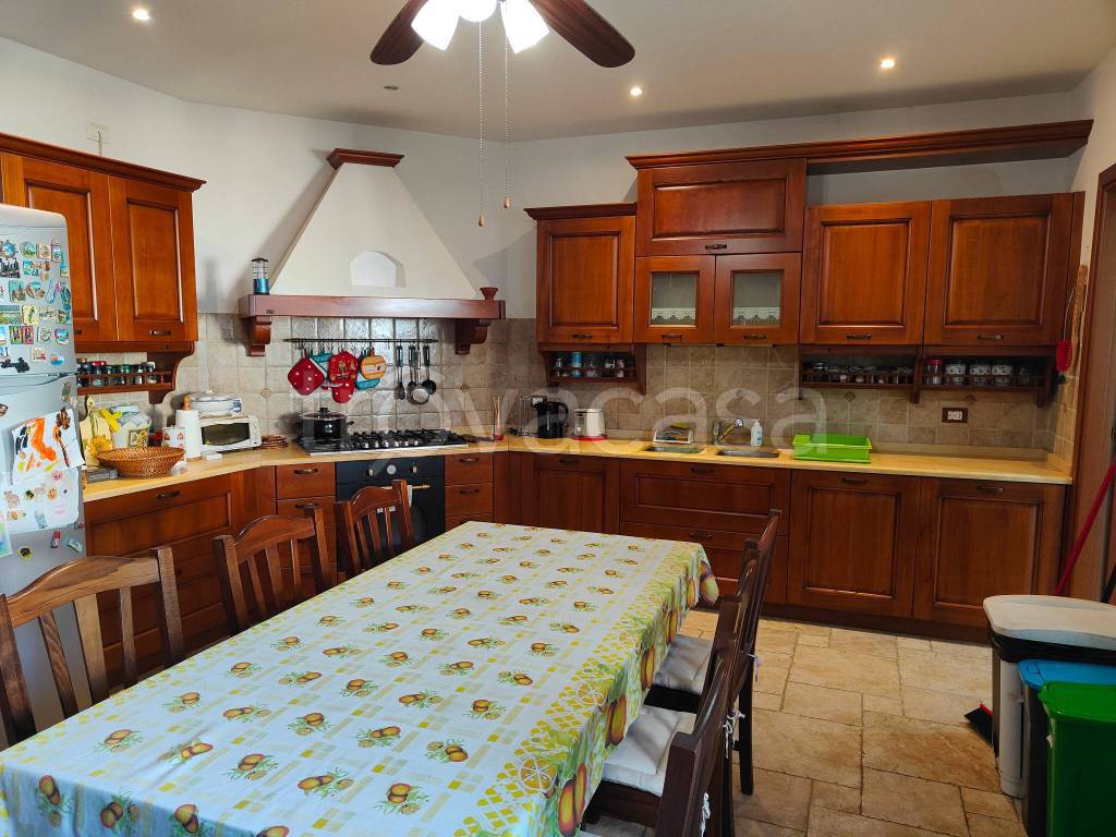 Appartamento in vendita a Livorno