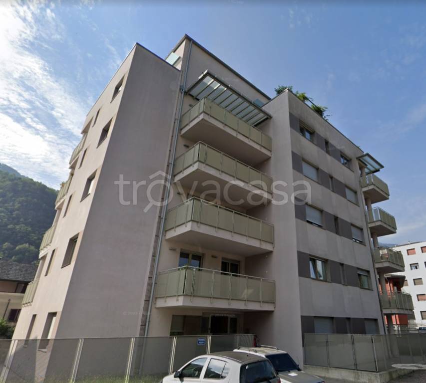 Appartamento all'asta a Morbegno via morelli