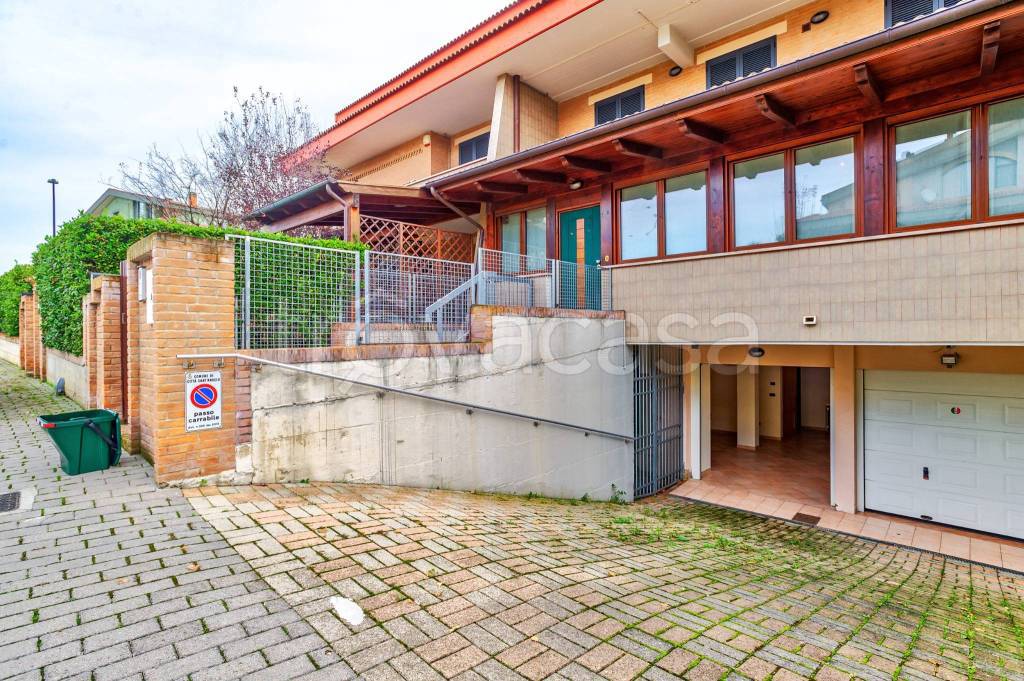 Appartamento in vendita a Città Sant'Angelo via Levante, 20