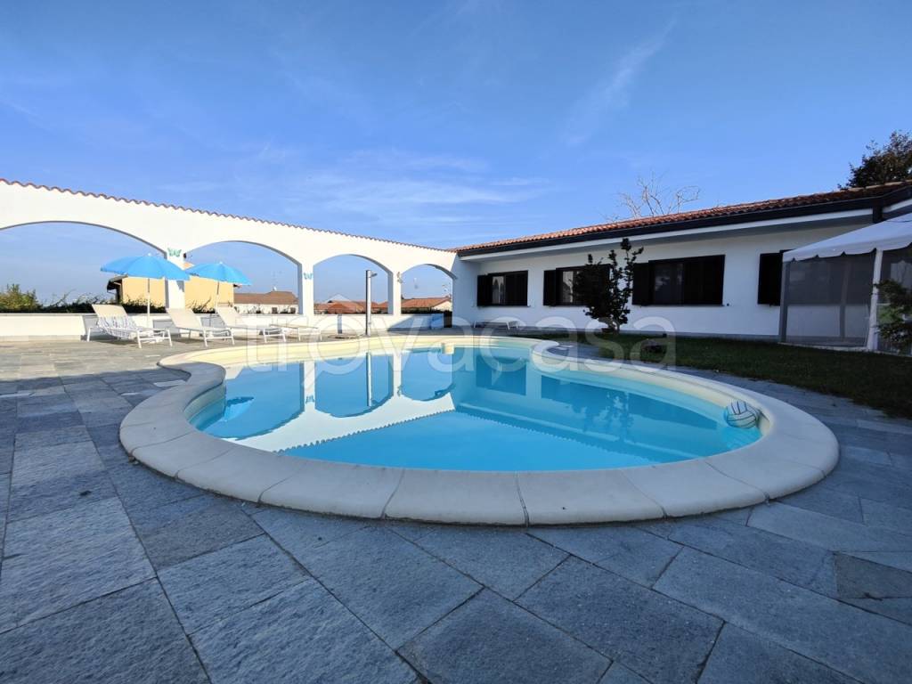 Villa in vendita a Garbagna Novarese via dei Mille