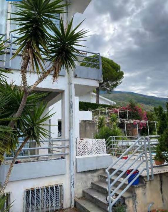 Appartamento all'asta a Praia a Mare località Fortino