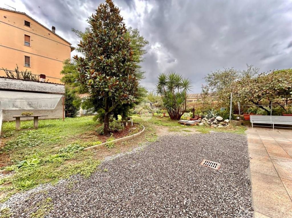 Casa Indipendente in vendita a Montemurlo via Antonio Gramsci, 97