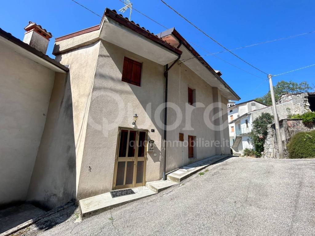 Casa Indipendente in vendita a Nimis via San Giorgio, 4