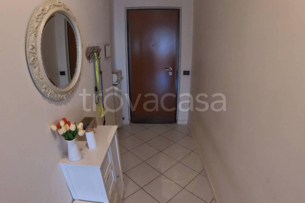 Appartamento in in vendita da privato a Bonate Sotto via Alessandro Volta, 9