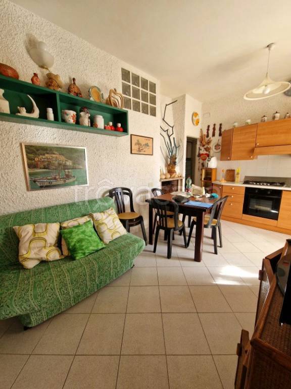 Appartamento in vendita ad Anzio via Capri