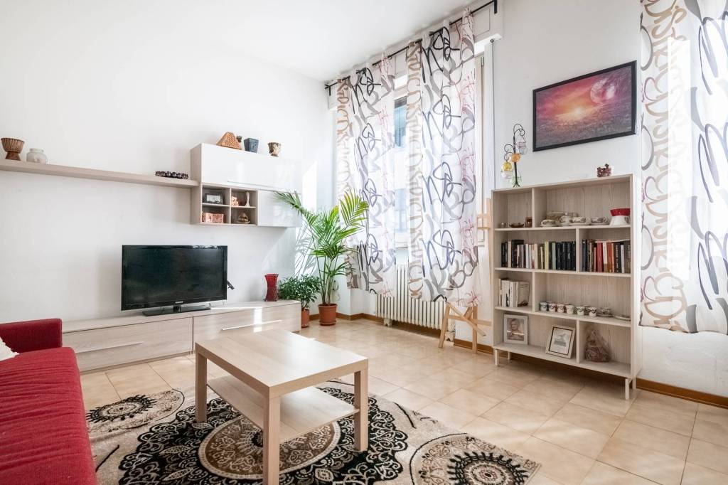 Appartamento in vendita a Cascina via della Pace, 15