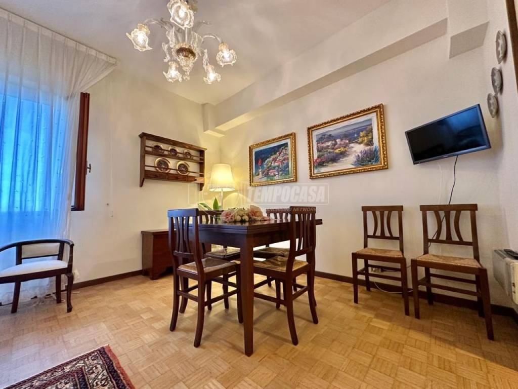 Appartamento in vendita a Peschiera del Garda via Miralago