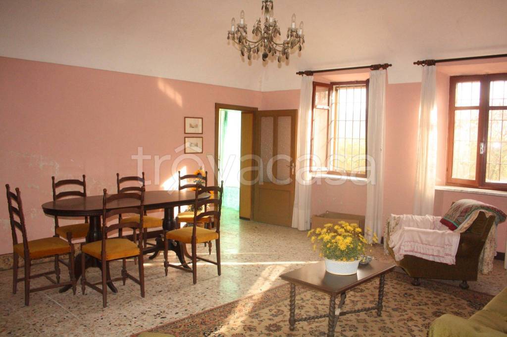 Cascina in vendita a Mombello Monferrato via Roma