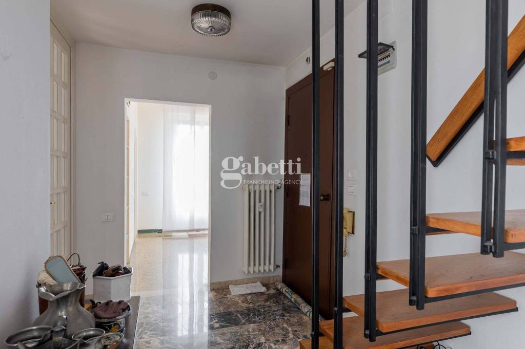 Attico in vendita a Bologna via Lorenzo Bartolini