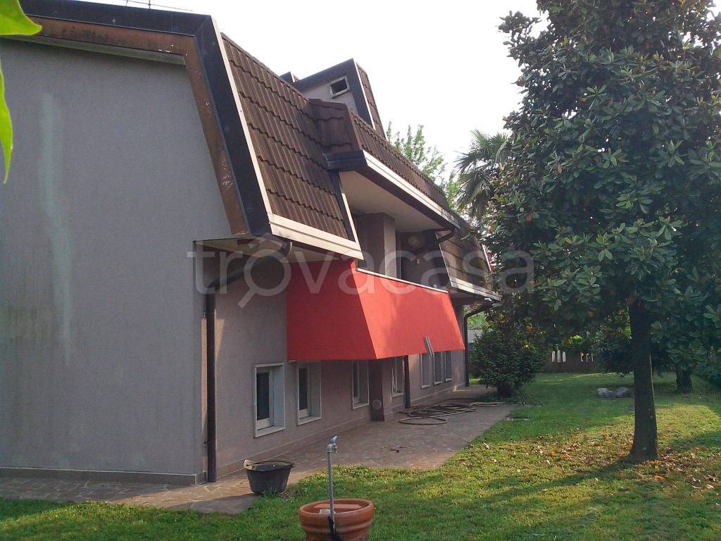 Villa in in vendita da privato a Corno di Rosazzo via delle Penne Nere, 3