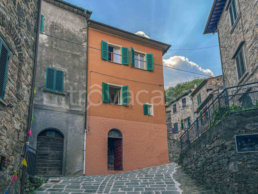 Casa Indipendente in vendita a Montieri via dell'Orto