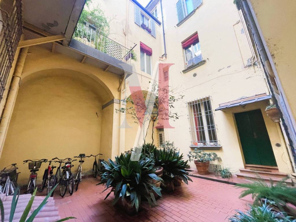 Appartamento in vendita a Bologna via Borgo Nuovo