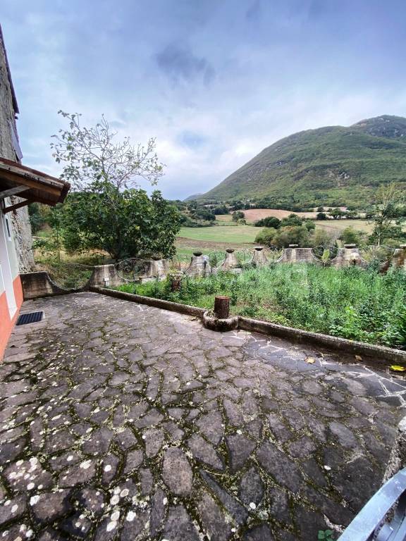 Casa Indipendente in vendita a Pioraco