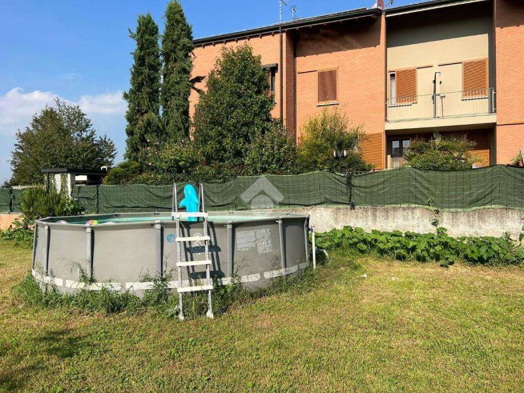 Casa Indipendente in vendita a Corbetta via Casnati, 13