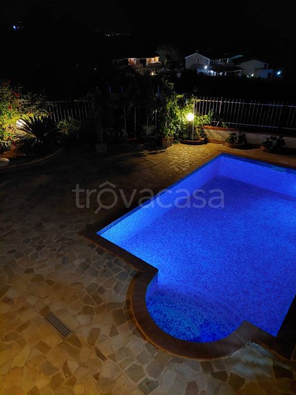 Villa in in vendita da privato a San Nicola Arcella dino