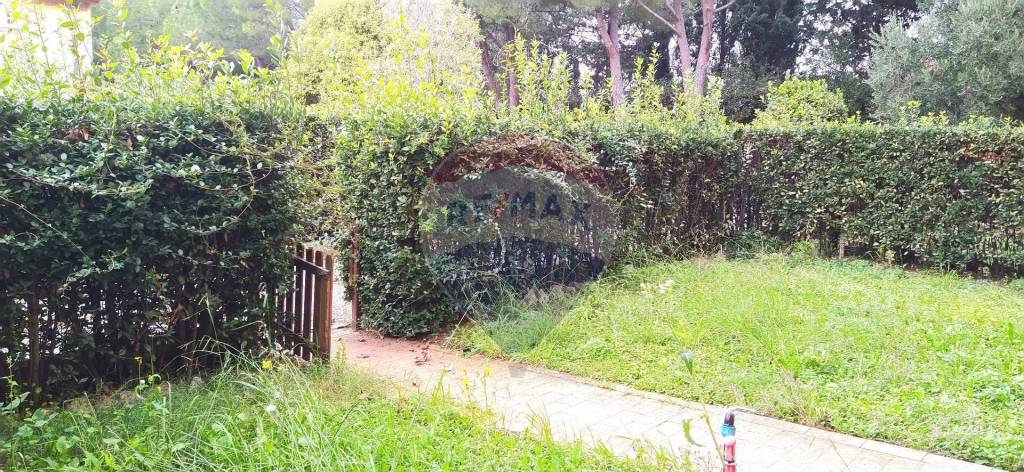 Appartamento in vendita a Cecina via f.D.Guerrazzi, 37