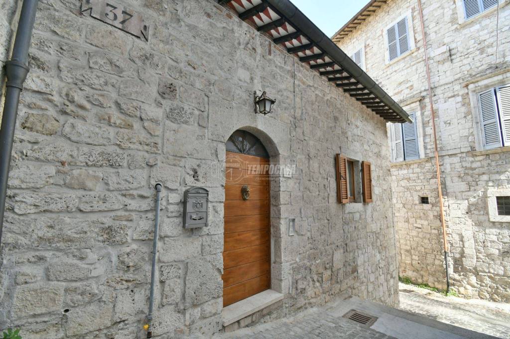 Casa Indipendente in vendita ad Ascoli Piceno via Catone