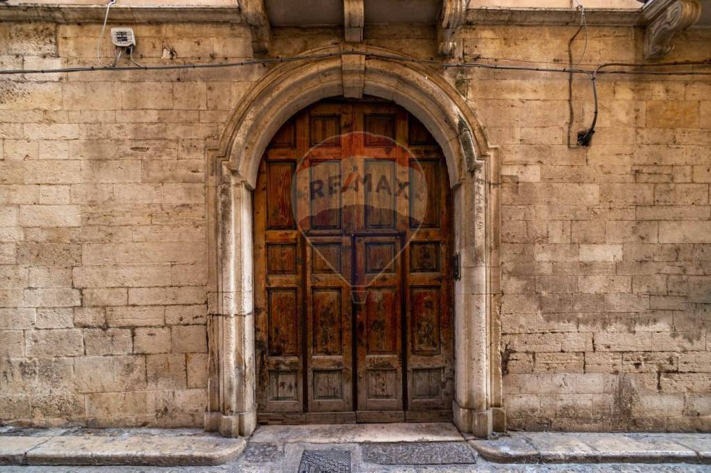Appartamento in vendita a Bitonto via Antonio Planelli, 10