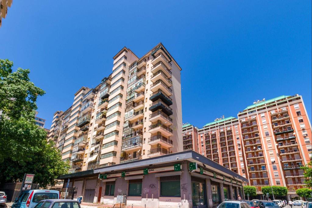 Appartamento in in vendita da privato a Palermo viale Leonardo da Vinci, 74