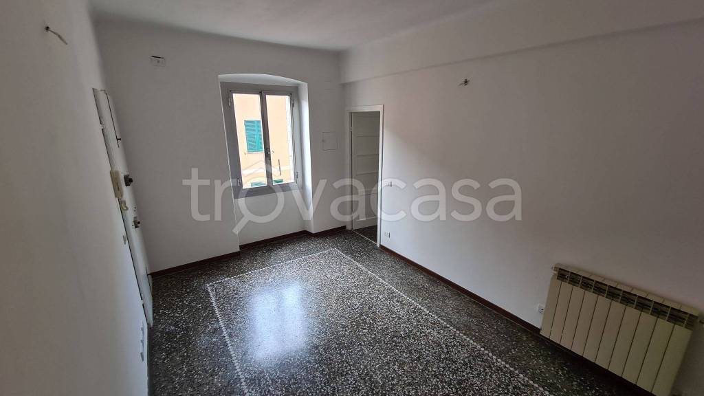 Appartamento in in vendita da privato a Genova via Certosa, 2