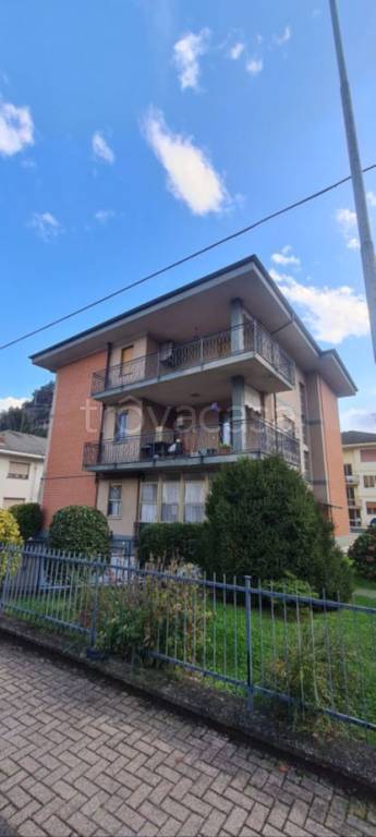 Appartamento in in vendita da privato a Cavour via Amedeo Peyron, 27