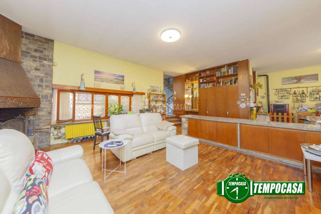 Villa in vendita ad Albuzzano via delle Grazie