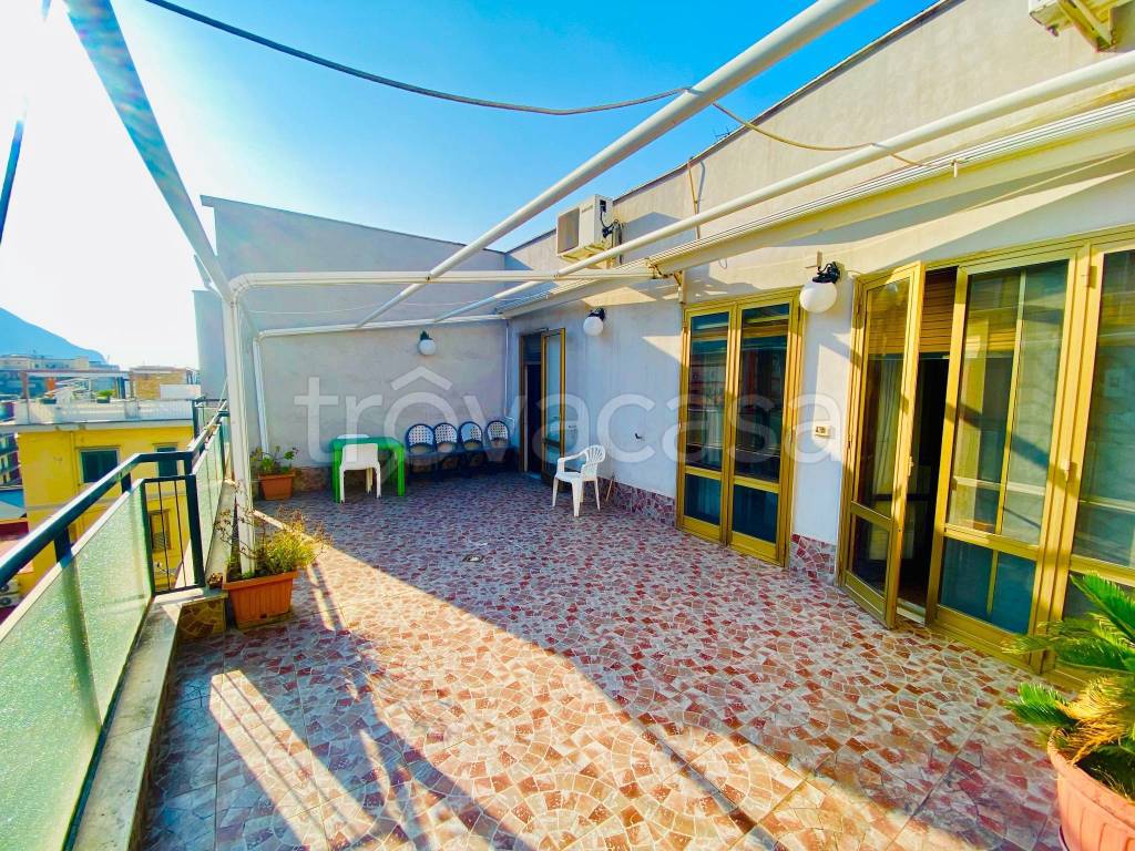 Attico in in vendita da privato a Castellammare di Stabia via Salvatore Quasimodo