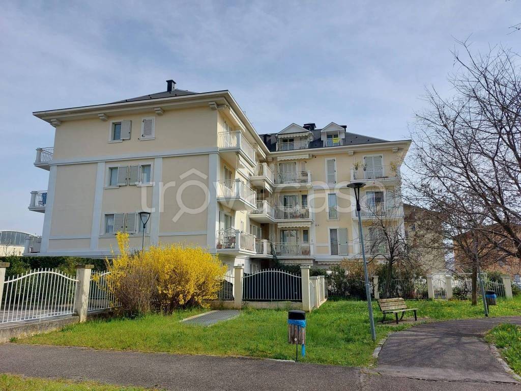 Appartamento in in vendita da privato a Seriate via Beato Angelico, 3