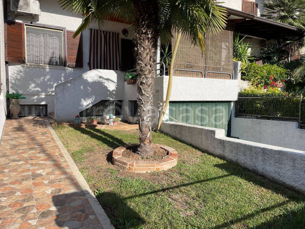 Villa a Schiera in in vendita da privato a Bozzolo via Giovanni Boriani, 24