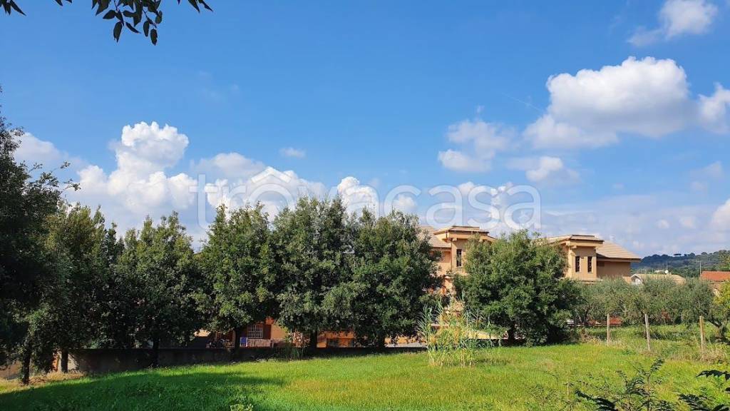 Attico in in vendita da privato a Lanuvio via Pietro Nenni, 18