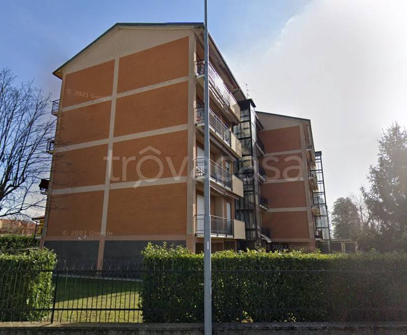 Appartamento all'asta a Cambiago via Montello, 36