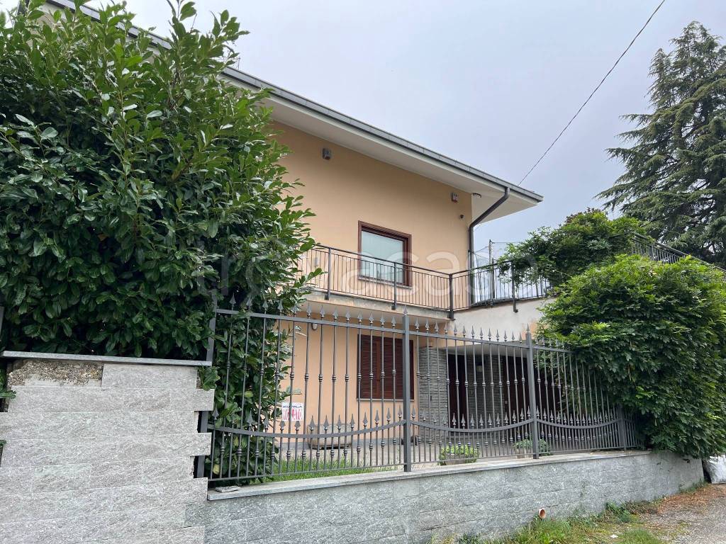 Villa Bifamiliare in vendita a Villarbasse via Regione Prejles
