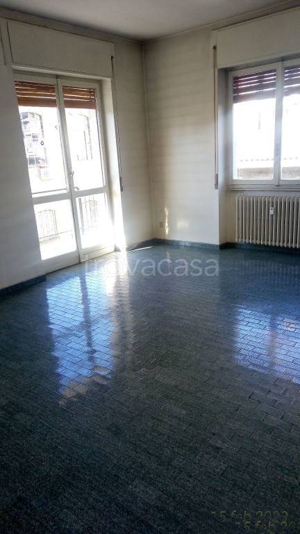 Appartamento in in vendita da privato ad Arona viale Berrini, 5