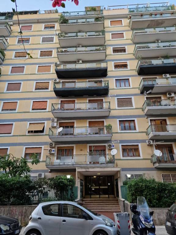 Appartamento in in vendita da privato a Palermo via Val di Mazara, 24