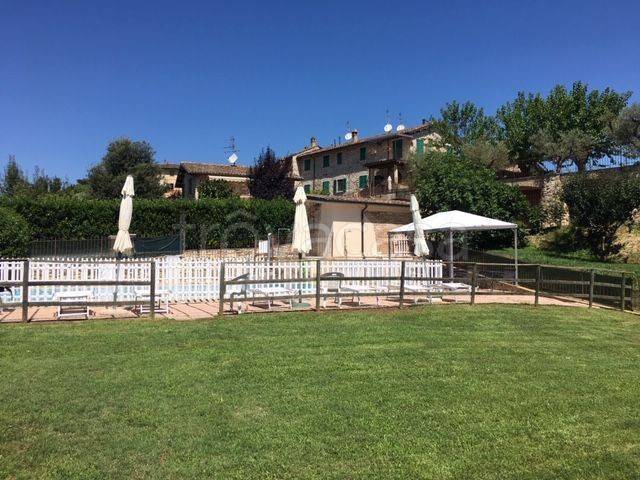Appartamento in in vendita da privato ad Ascoli Piceno frazione Cavignano, 200