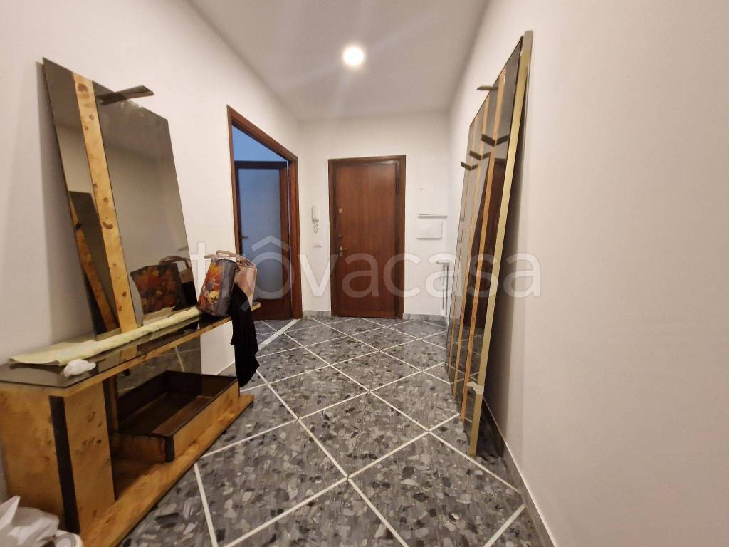 Appartamento in in vendita da privato a Roma via Renzo Rossi, 21