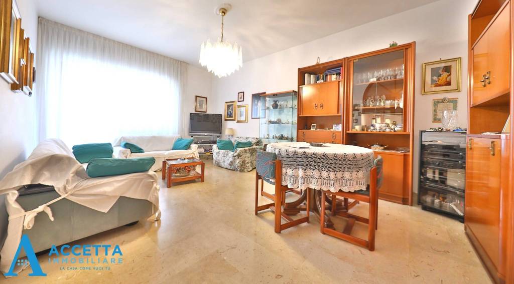 Appartamento in vendita a Taranto via Guglielmo Oberdan, 22