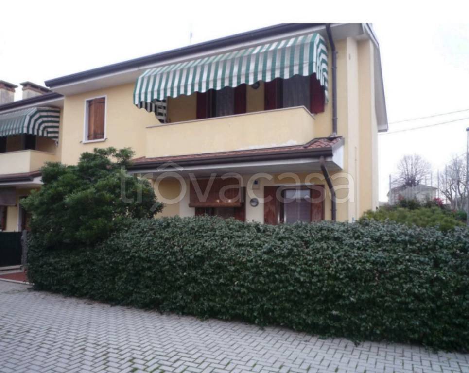 Appartamento all'asta a Istrana via Castellana