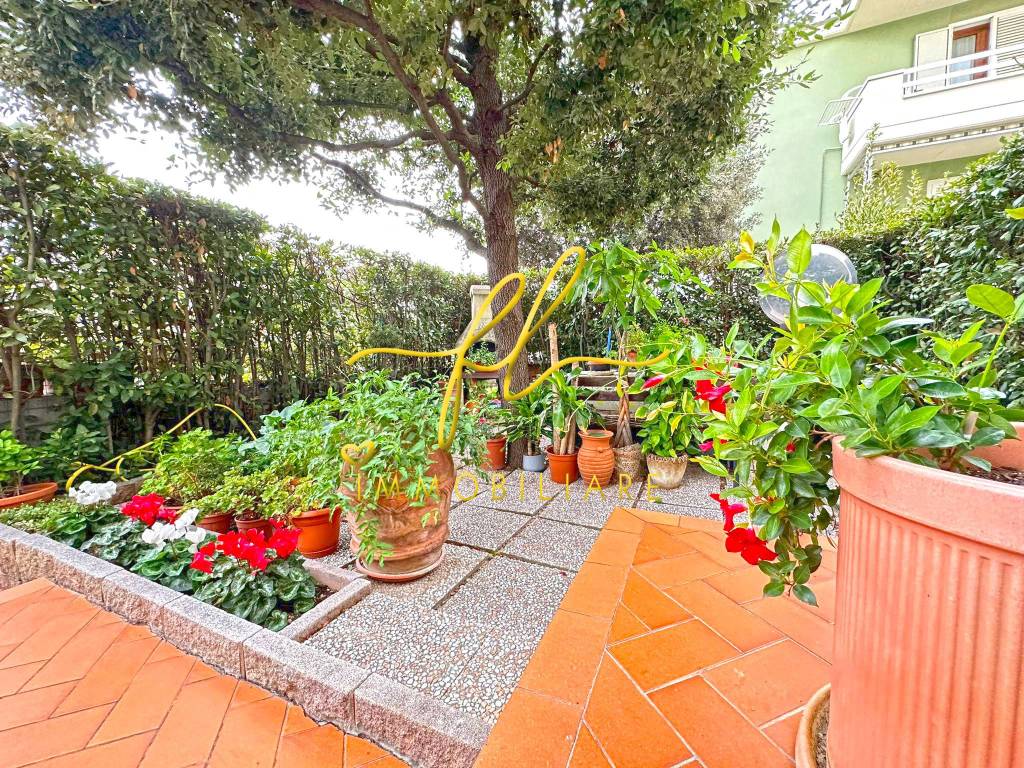 Appartamento in vendita a Cecina via Giacomo Brodolini, 27/b