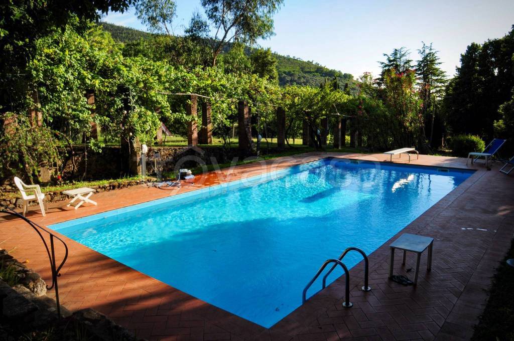 Villa in vendita a Calci via Castellana
