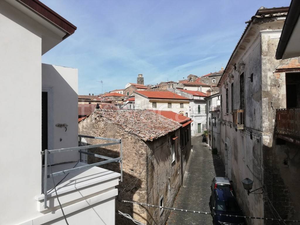 Casa Indipendente in vendita a Caiazzo via Umberto I
