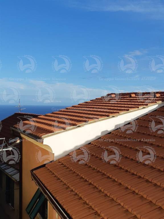 Appartamento in vendita ad Alassio via Leon Pancaldo