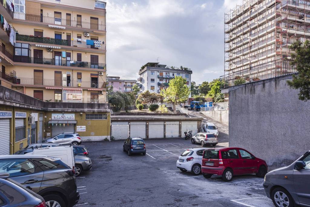 Appartamento in vendita a Catania via Martiri di Cefalonia, 10