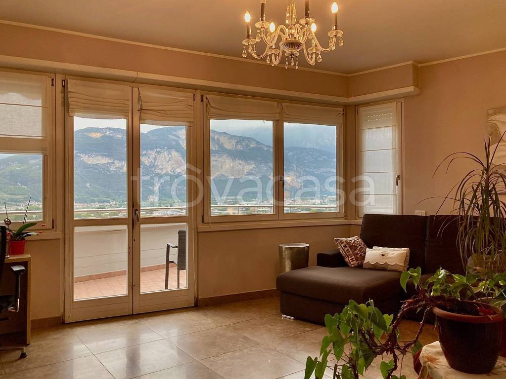 Appartamento in vendita a Trento via Luigi De Campi, 4