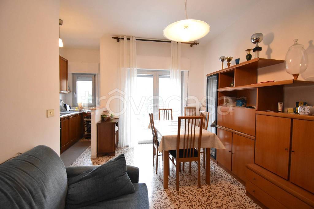 Appartamento in vendita a Collegno corso John Fitzgerald Kennedy, 33