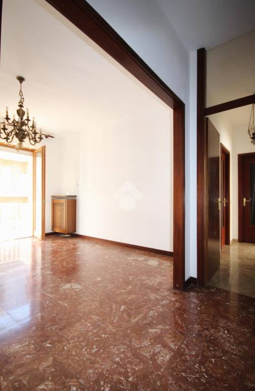 Appartamento in vendita ad Alba via Marello, 1